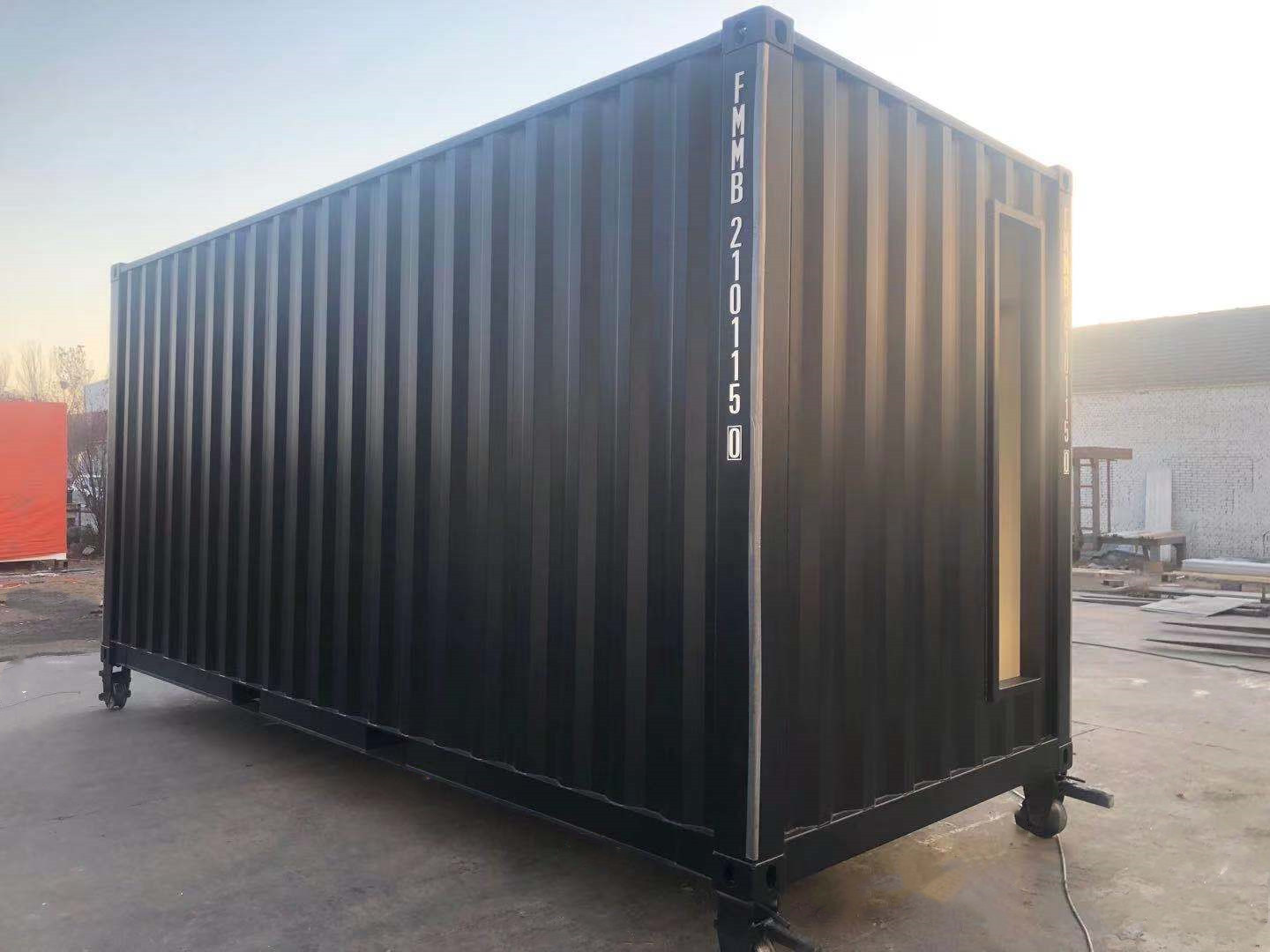 新潟港へ向け、ISOコンテナ20HCを2台出荷しました | コンテナハウス・建築確認対応JISコンテナ製作はフォーモスト